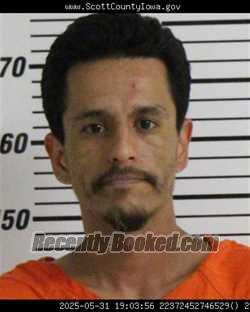Recent Booking / Mugshot for MICHAEL CHRISTOPHER REYNA in Scott County ...