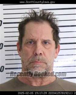 Recent Booking / Mugshot for SCOTT ROBERT TIMMER in Scott County, Iowa