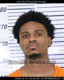 Recent Booking / Mugshot for FREDERICK LINELL BATEMAN in Scott County, Iowa