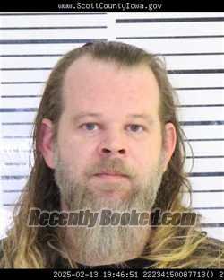 Recent Booking / Mugshot for BRANDON THOMAS SWAIN in Scott County, Iowa
