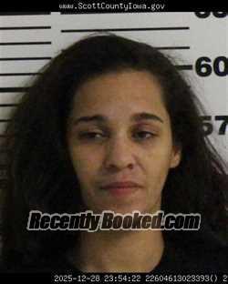 Recent Booking / Mugshot for MIA ANGELIQUE SERRANO in Scott County, Iowa