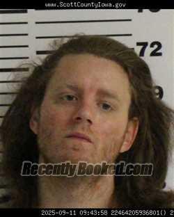 Recent Booking / Mugshot for AUSTIN MICHAEL RAMIREZ in Scott County, Iowa