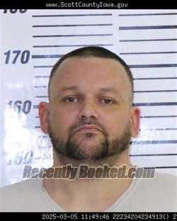 Recent Booking / Mugshot for TROY TERRANCE COLLINS in Scott County, Iowa