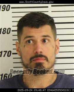 Recent Booking / Mugshot for AUSTIN JOHN BOND in Scott County, Iowa