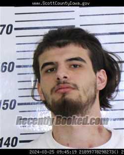 Recent Booking / Mugshot for ELIJAH MATTHEW LETTS in Scott County, Iowa