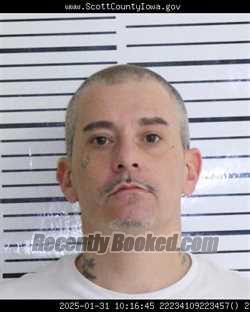Recent Booking / Mugshot for JOHN LAWRENCE KING in Scott County, Iowa