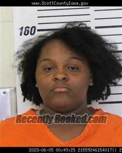 Recent Booking / Mugshot for ALYSSA CORRINE JOHNSON in Scott County, Iowa