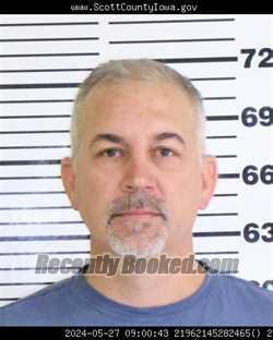 Recent Booking / Mugshot for JAMES WILLIAM THIEL in Scott County, Iowa