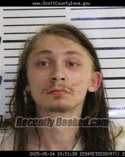Recent Booking / Mugshot for DEVIN ALAN RALFS in Scott County, Iowa