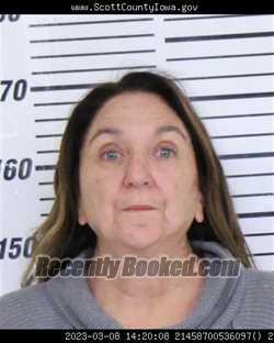 Recent Booking / Mugshot for MICHELLE LYNN PLOESSL in Scott County, Iowa