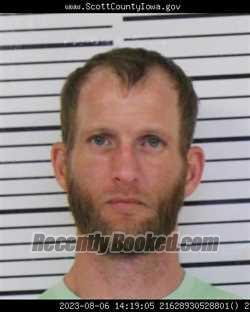 Recent Booking / Mugshot for CRAIG ALAN REICHERT in Scott County, Iowa