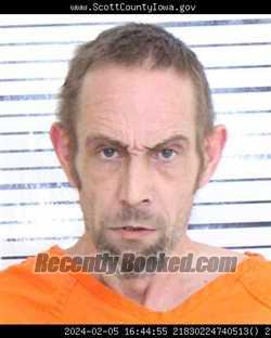 Recent Booking / Mugshot for RYAN PAUL CUSHING in Scott County, Iowa