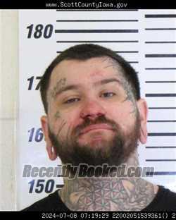 Recent Booking / Mugshot for STEVEN GUY JONES in Scott County, Iowa
