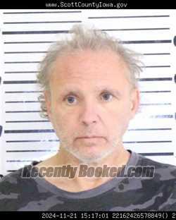 Recent Booking / Mugshot for DWAYNE FROSCH-MACHUTA in Scott County, Iowa