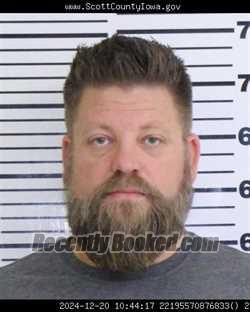 Recent Booking / Mugshot for NATHAN JOHN DEAN IHNEN in Scott County, Iowa