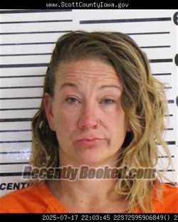 Recent Booking / Mugshot for TINA MICHELLE FULP in Scott County, Iowa