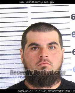 Recent Booking / Mugshot for MATTHEW RYAN GOMEZ in Scott County, Iowa