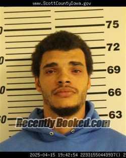 Recent Booking / Mugshot for TERRENCE JOSEPH WILLIAMS in Scott County, Iowa