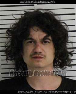 Recent Booking / Mugshot for PHILLIP JAMES POWELL in Scott County, Iowa