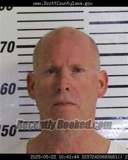 Recent Booking / Mugshot for DOUGLAS ANTHONY KRUSER in Scott County, Iowa