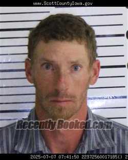 Recent Booking / Mugshot for THOMAS EDWARD BIBBY in Scott County, Iowa