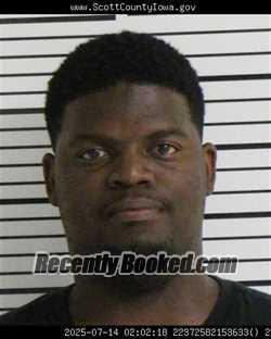 Recent Booking / Mugshot for RAYMOND LEWIS FREEMAN in Scott County, Iowa