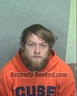 Recent Booking / Mugshot for TRAVIS EDWARD SICKLER in Warren County, Iowa