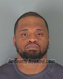 Recent Booking / Mugshot for DYSHAWN LAMAR MOORE in Spartanburg County ...