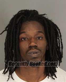 Recent Booking / Mugshot for DARRYEN LEE WARDEN in Spartanburg County ...