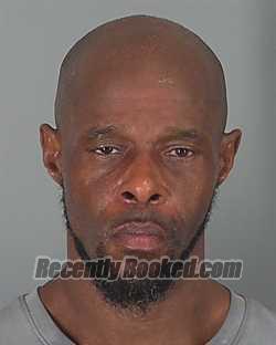 Recent Booking / Mugshot for TRAVIS ANTWAN LYLES in Spartanburg County ...