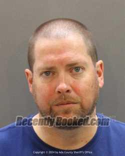 Recent Booking / Mugshot for Jonathan William Mattos in Ada County, Idaho