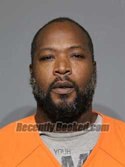 Recent Booking / Mugshot for Antonio Terrence Davis in York County ...