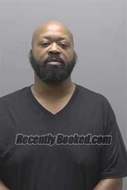 Recent Booking / Mugshot for TRACY DEANGELO COMPTON in Alamance County ...