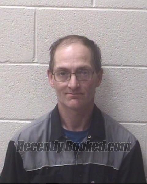 Recent Booking / Mugshot for WILLIAM RAY DAVIS in Alexander County ...