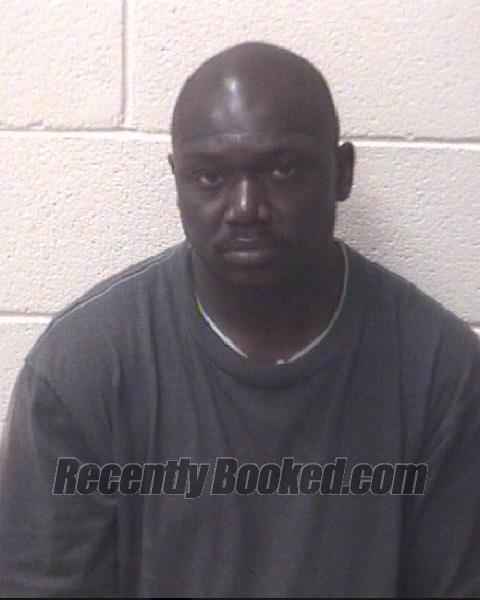 Recent Booking / Mugshot for LASHAUN ELLIS in Alexander County, North ...