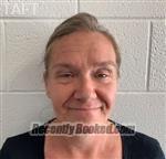 Recent Booking / Mugshot for EDWINA DARLENE FOWLER in Kern County ...