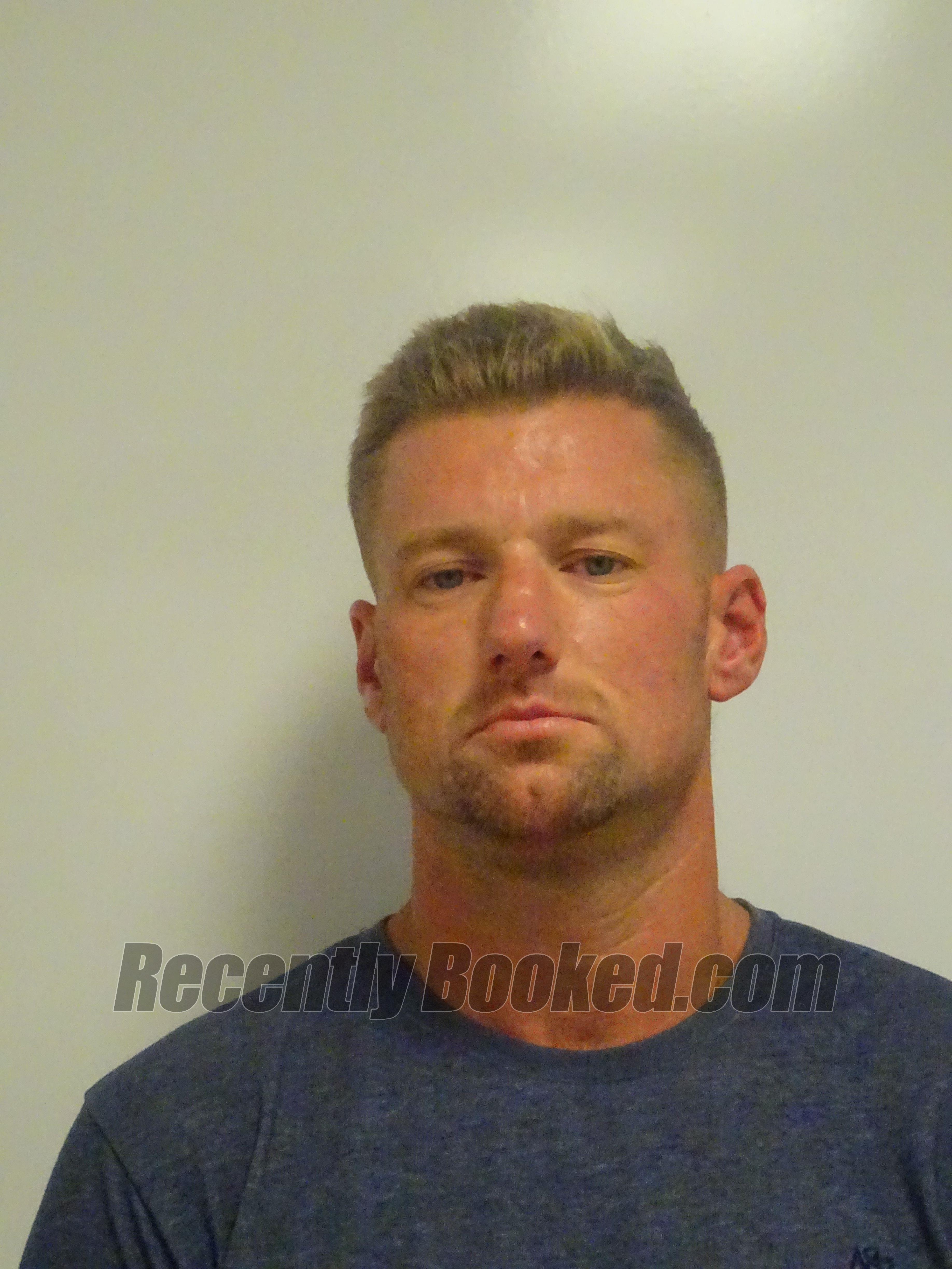Recent Booking / Mugshot for CHRISTOPHER CHARLES TURNER in Lake County ...
