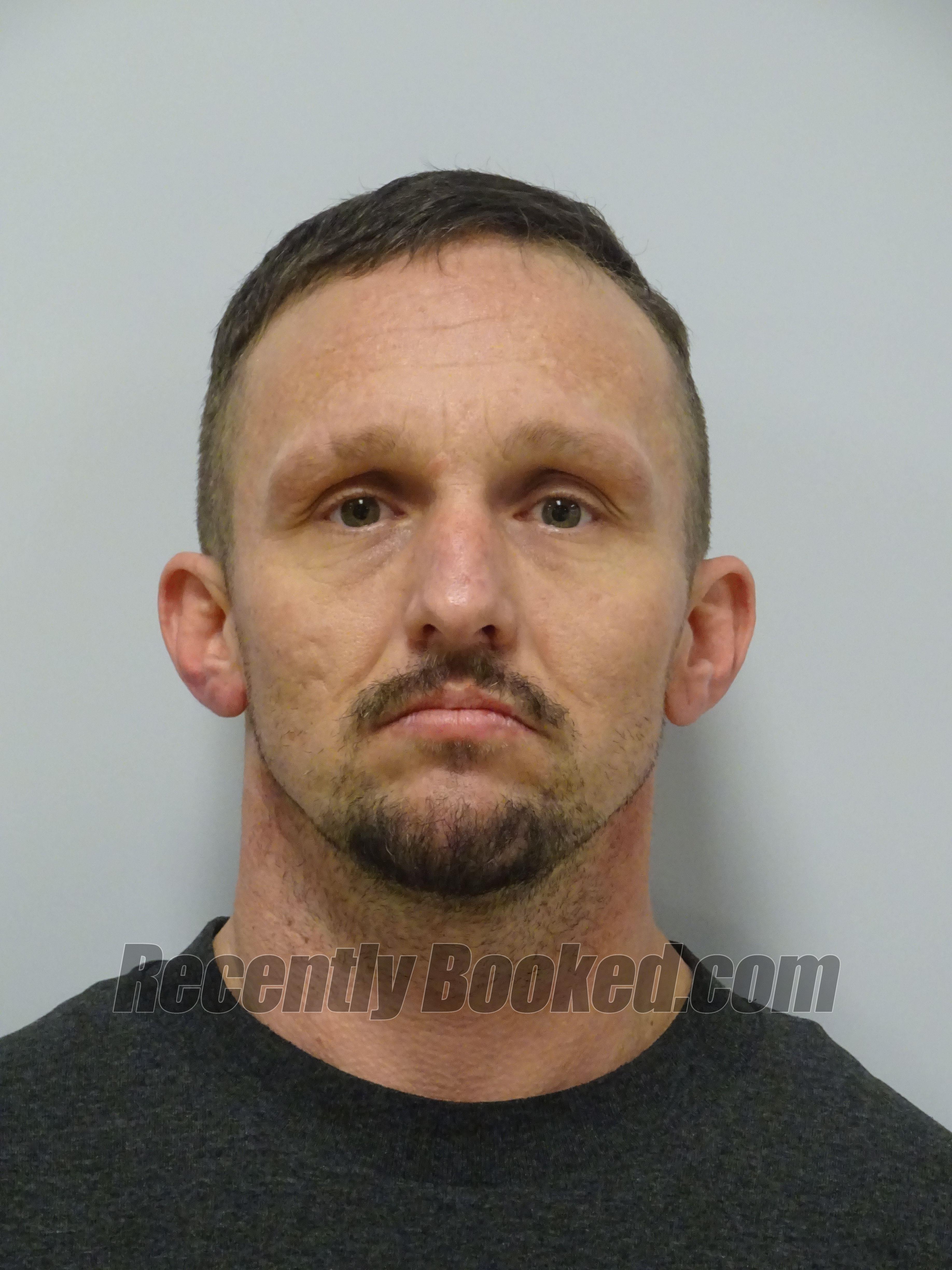 Recent Booking / Mugshot for JOSHUA TIMOTHY COLCLEASER in Lake County ...