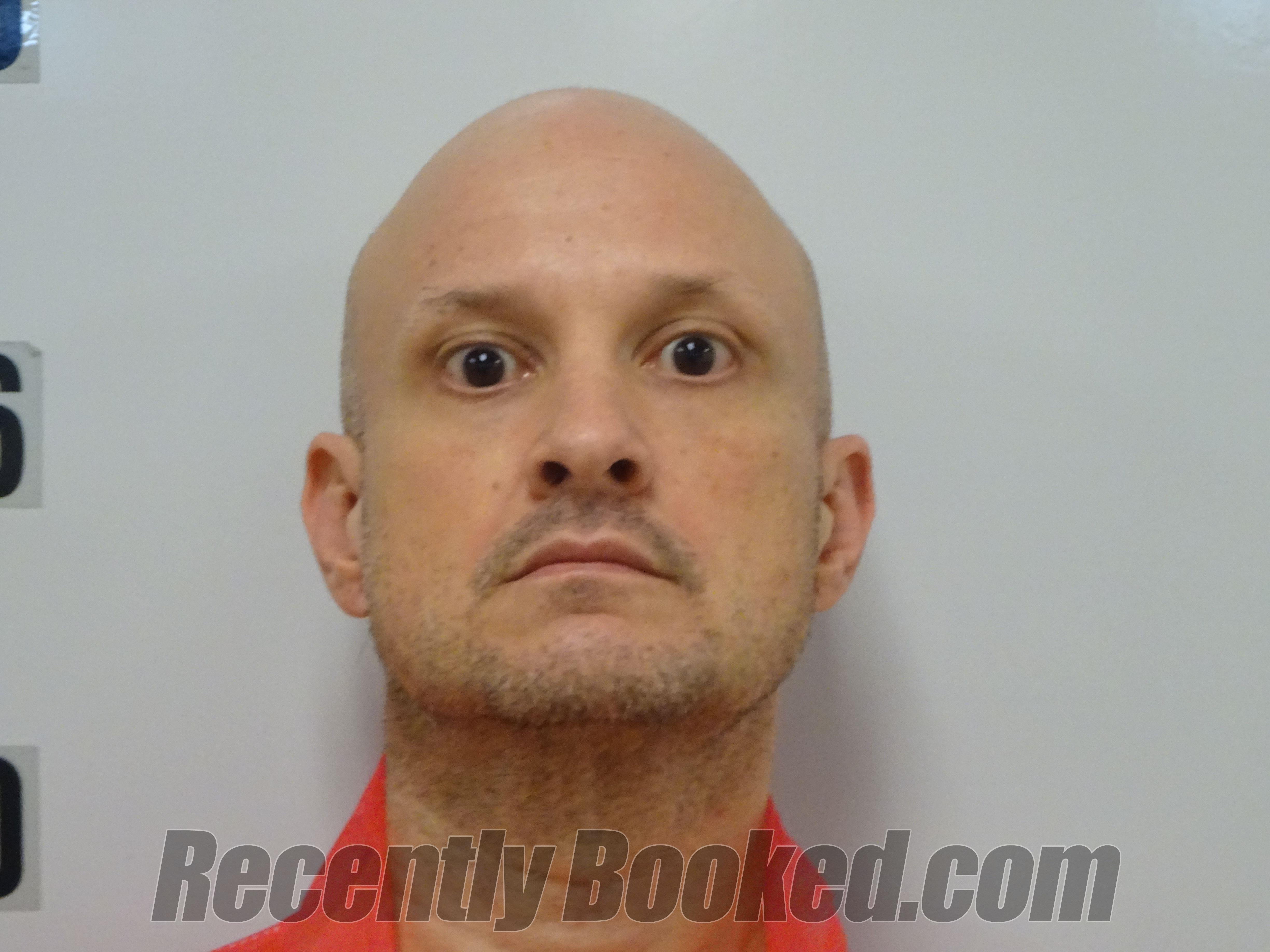Recent Booking / Mugshot for JASON NICHOLAS KREUZ in Lake County ...