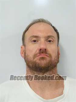 Recent Booking / Mugshot for SEAN PETER HOLLANDER in Lake County ...