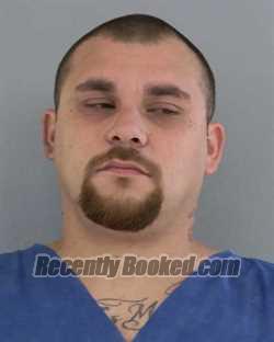 Recent Booking / Mugshot for JONATHAN MUNOZ in Madera County, California