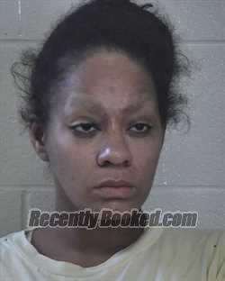 Recent Booking / Mugshot for SHANTELL DESIREE THOMPSON in Merced County ...