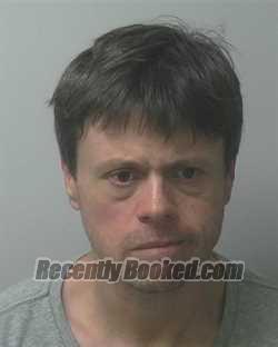 Recent Booking / Mugshot for ERIC BRANDON WIGGINS in Beaufort County ...