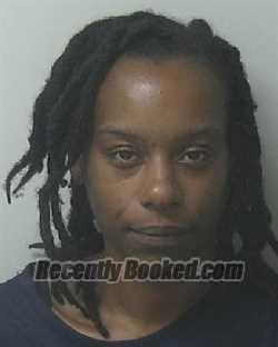 Recent Booking / Mugshot for TIARA SIMONE COLLINS in Beaufort County ...