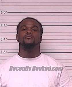 Recent Booking / Mugshot for KADEEM YOREL ARCHIE BOWDEN in Bladen ...