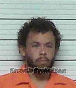 Recent Booking / Mugshot for JONATHAN DEAN CHAVIS in Bladen County ...