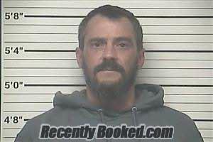 Recent Booking / Mugshot for TRENTON EUGENE CARPER in Bladen County ...