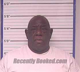 Recent Booking / Mugshot for Danny Davis in Bladen County, North Carolina