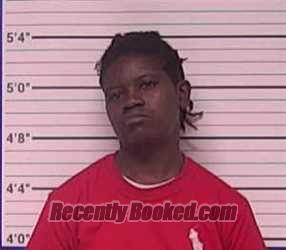 Recent Booking / Mugshot for KAYON MEYELL DAVIS in Bladen County, North ...