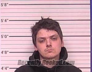Recent Booking / Mugshot for SAWYER DRAKE NORRIS in Bladen County ...